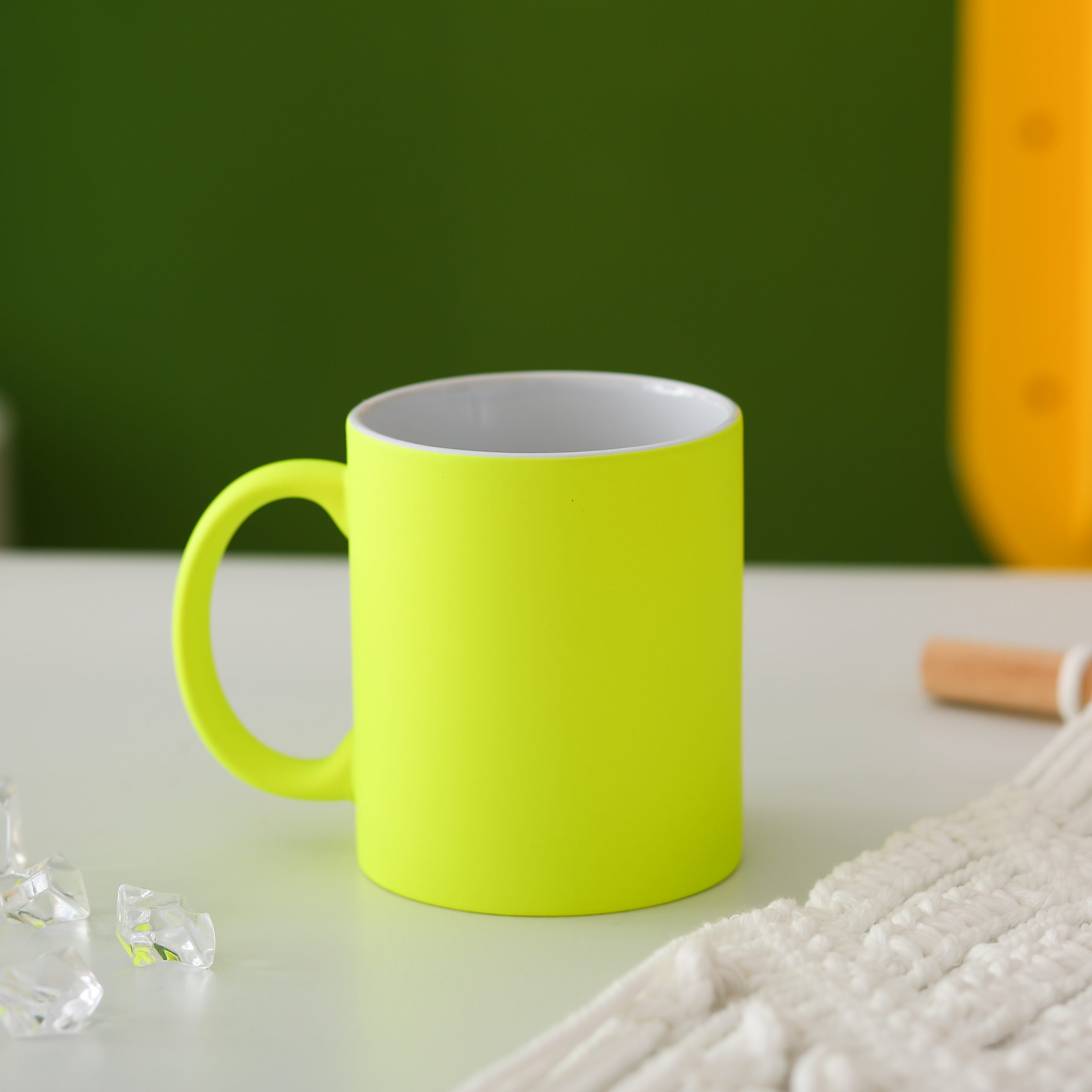 Fluorescent color ceramic cup